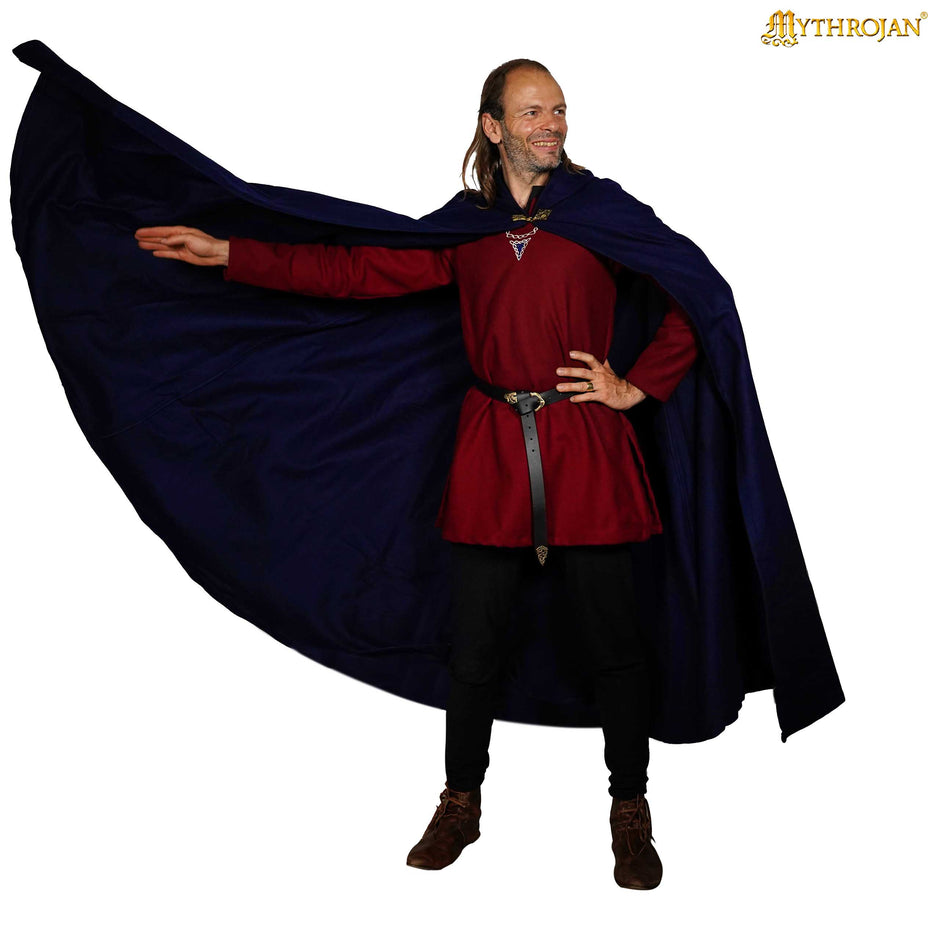 Medieval Heavy Wool Hooded Cloaks for Mens Online – Mythrojan